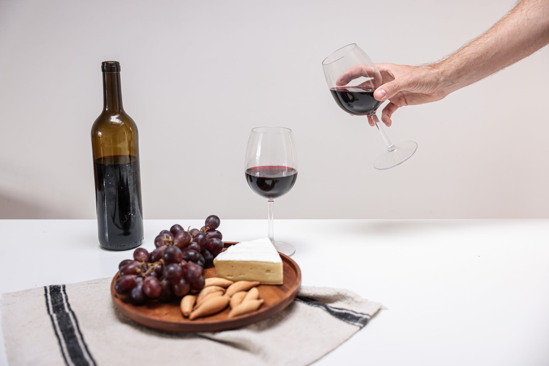 Hoelang kun je wijn bewaren? Tips voor witte en rode wijn!